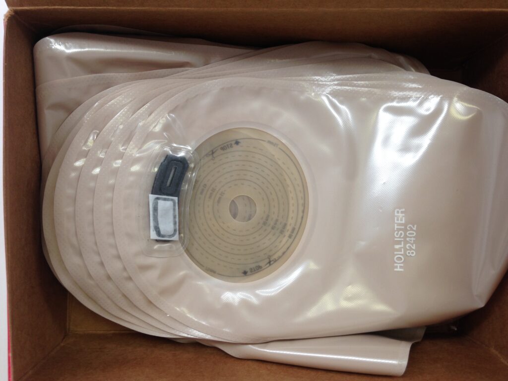 HOLLISTER 82402 Premier 1-Piece Closed Ostomy Pouch, Transparent, Oval ...