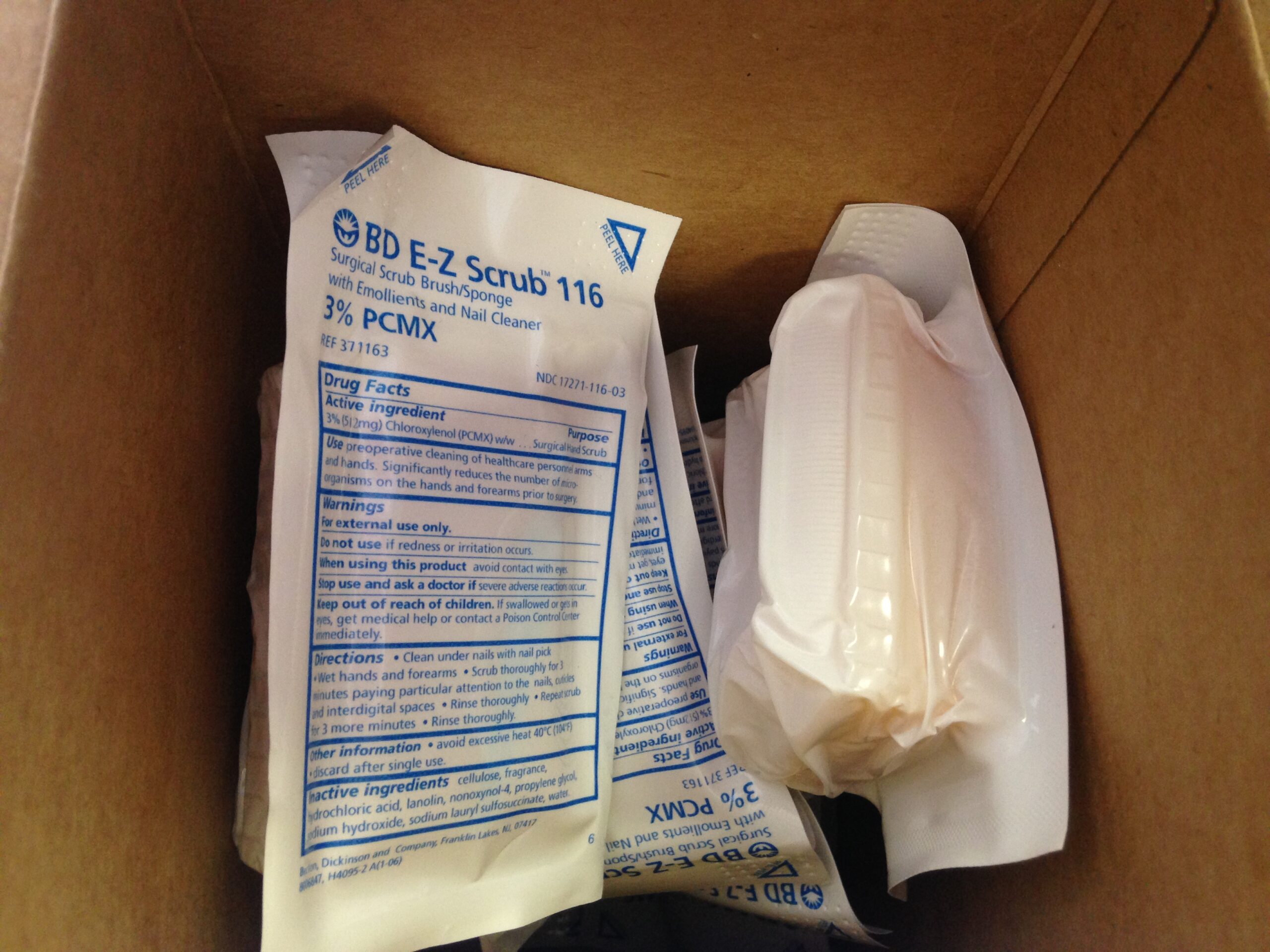 BD 371163 E-Z Surgical Scrub Brush/Sponge With 3% Chloroxylenol ...