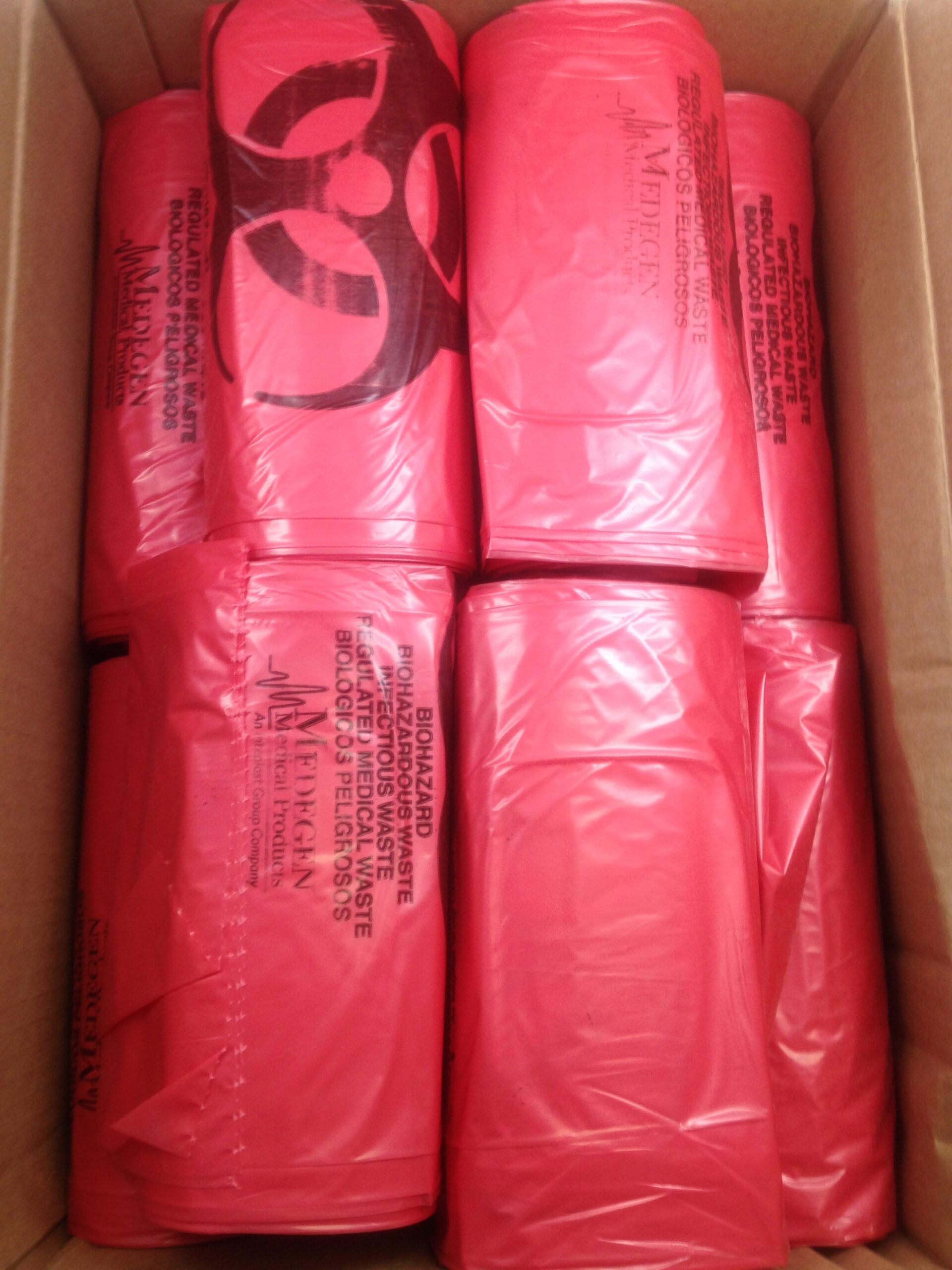 MCKESSON 03-4755 Medi-Pak Sure-Seal Red Infectious Waste Bags, 31″ x 41 ...