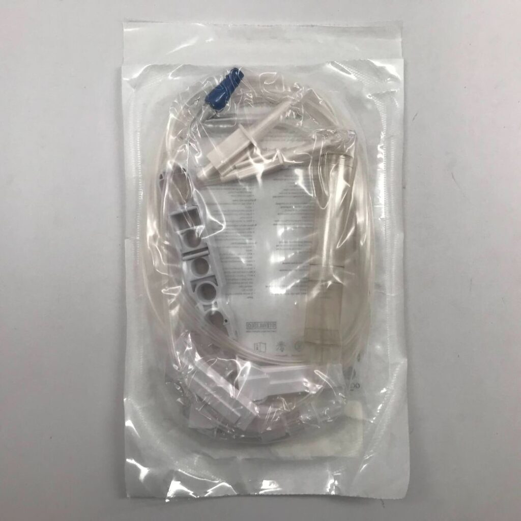 Q CORE 12006-000-0010 Blood Set With 2 Non-Vented Spikes, 2 Roller ...