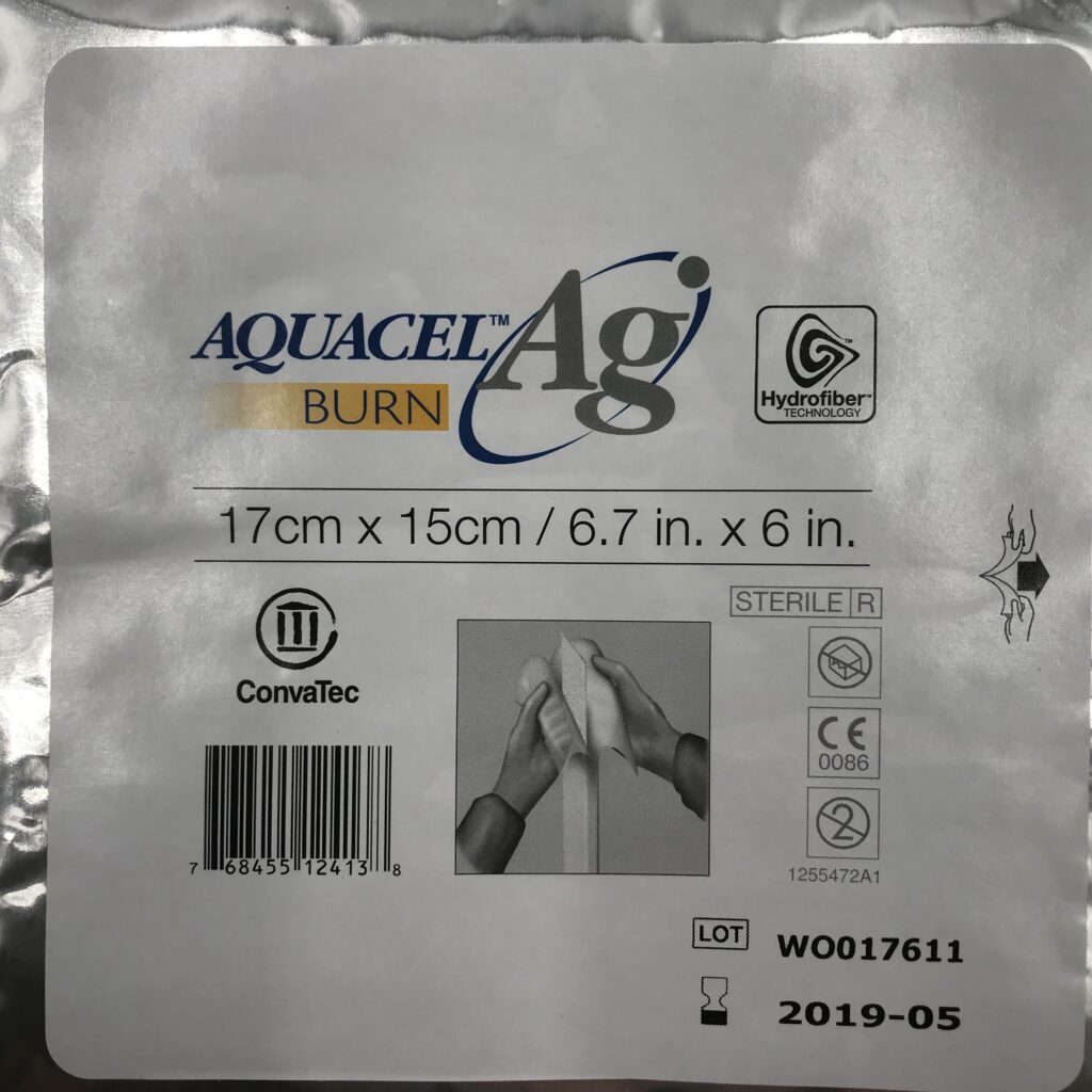 ConvaTech 403788 Aquacel Ag Burn. Hydrofiber Dressing W/ Silver Reinforced W/ Nylon, 9″ x 12″ (5 ...