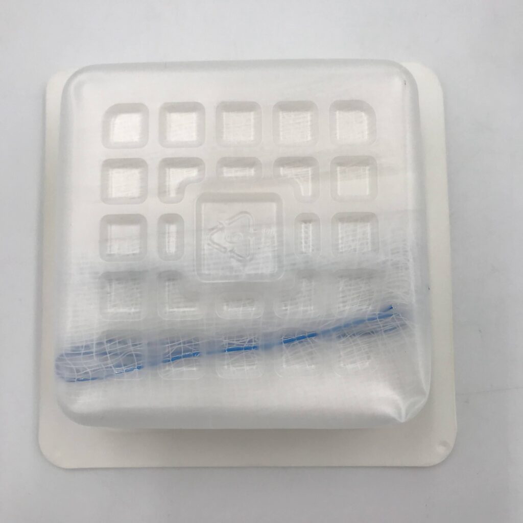 Covidien 7317 Vistec X-Ray Detectable Sponges 16Ply 4″ x 4″ (10.2cm x ...