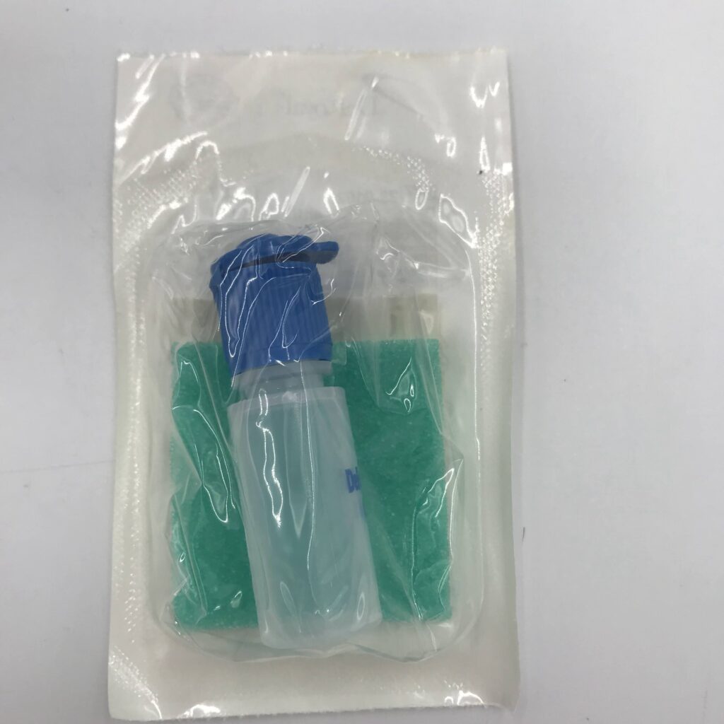 DeRoyal 28-0102 Defogger Anti Fog Kit (20/Box) - GB TECH USA