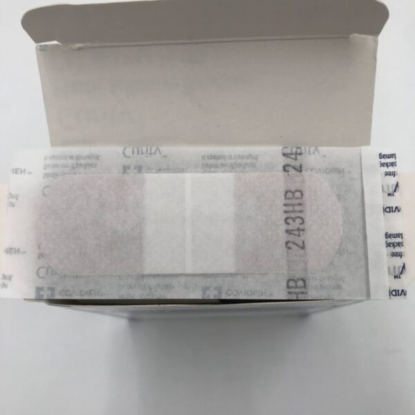 COVIDIEN 44115 Curity Plastic Adhesive Bandage 1″ x 3″ (50/Box) (X ...