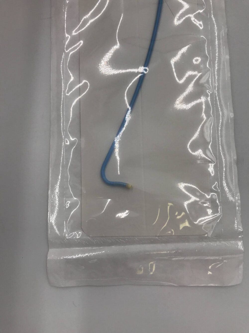 CORDIS 670-110-00 Vista Brite Tip Guiding Catheter AR 1 6F (X) - GB ...