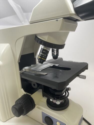 Nikon E400 Microscope