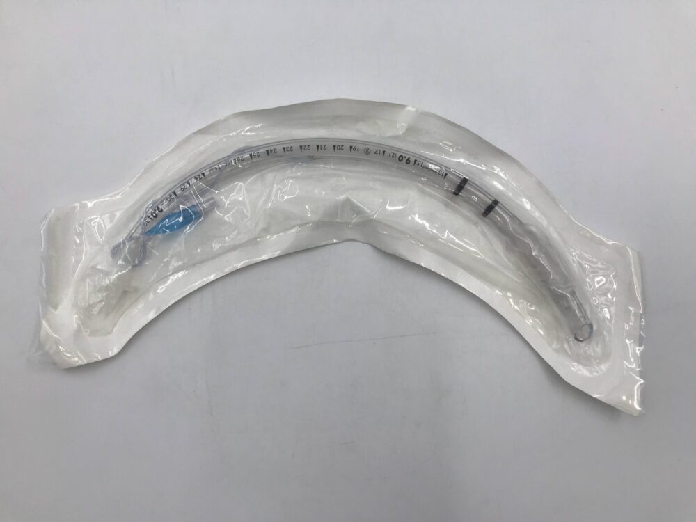 Covidien 18790 Shiley TaperGuard Oral/Nasal Tracheal Tube 9.0mm I.D. (X ...