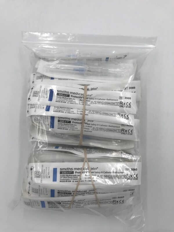 ProtectIV Plus Safety IV Catheter-Radiopaque 22G x 1in (50/Bag ...