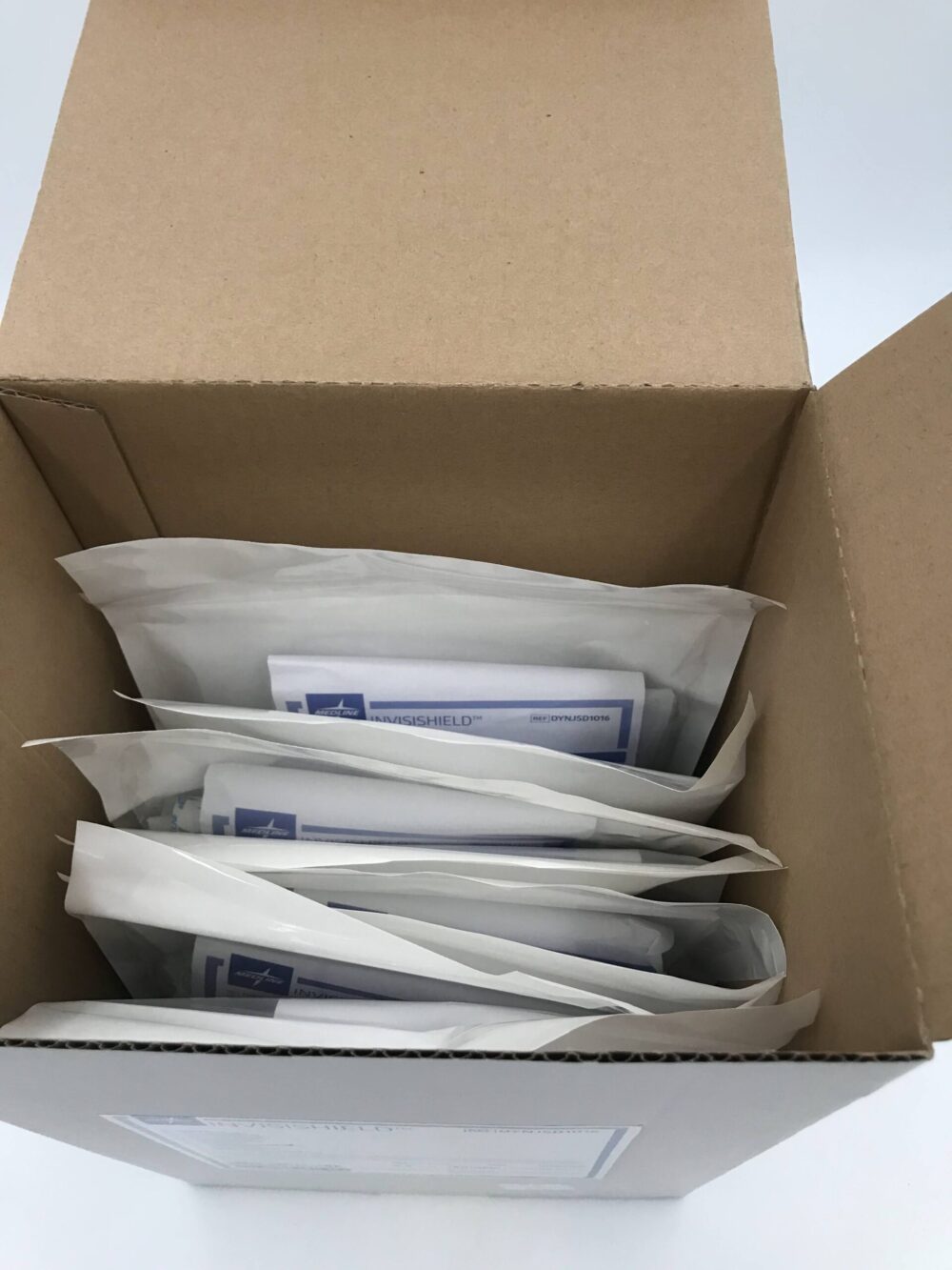 MEDLINE DYNJSD1016 INVISISHIELD Fluid Pouch 50cm x 48cm (10/Box) (X ...