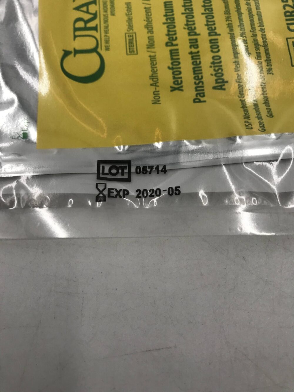 Medline CUR253590W Curad Non-Adherent XeroForm Petrolatum Dressing in ...
