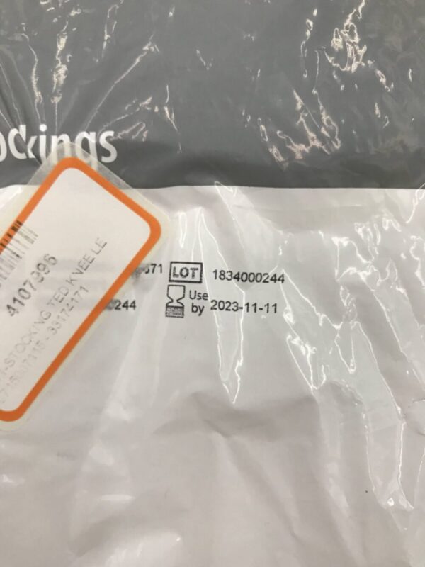 Covidien 7115 T.E.D. Anti-Embolism Stockings Knee Length Medium Regular ...