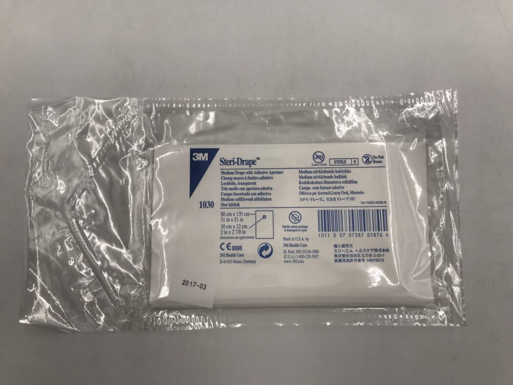 3M 1030 Steri-Drape Small Drape with Adhesive Aperture 80cm x 130cm ...