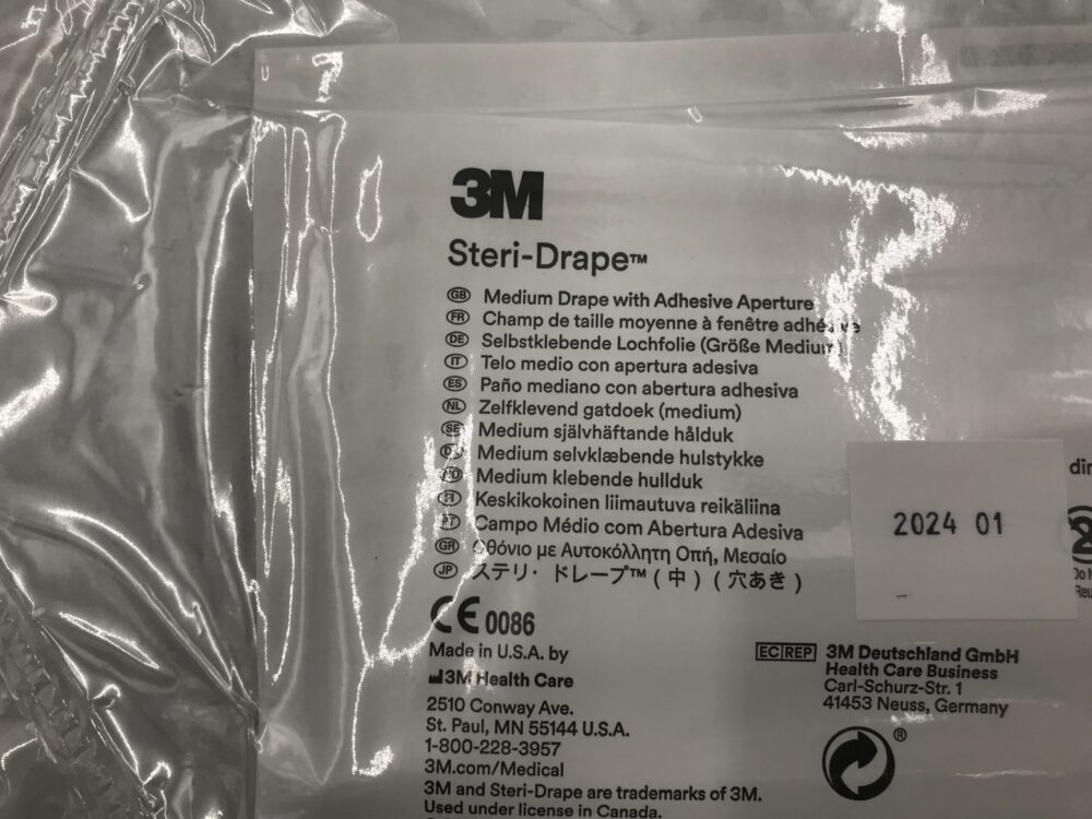 3M 1030 Steri-Drape Small Drape with Adhesive Aperture 80cm x 130cm ...