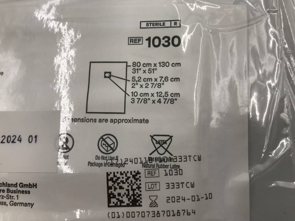 3M 1030 Steri-Drape Small Drape with Adhesive Aperture 80cm x 130cm ...