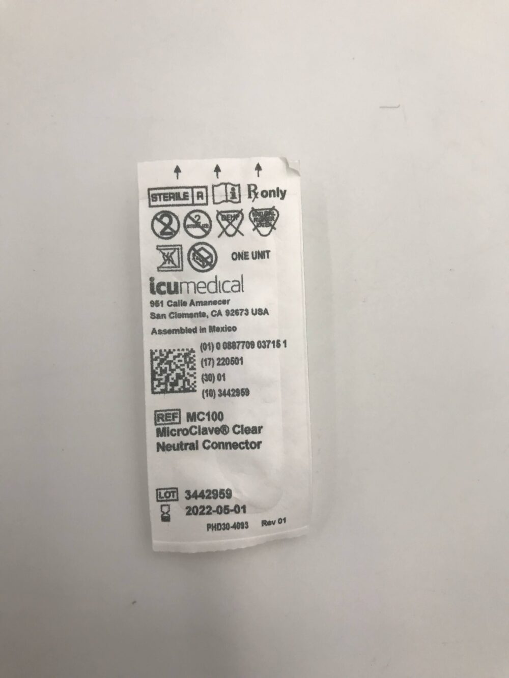 ICU MEDICAL MC100 MicroClave Clear Neutral Connector (50/Bag)(X) - GB ...