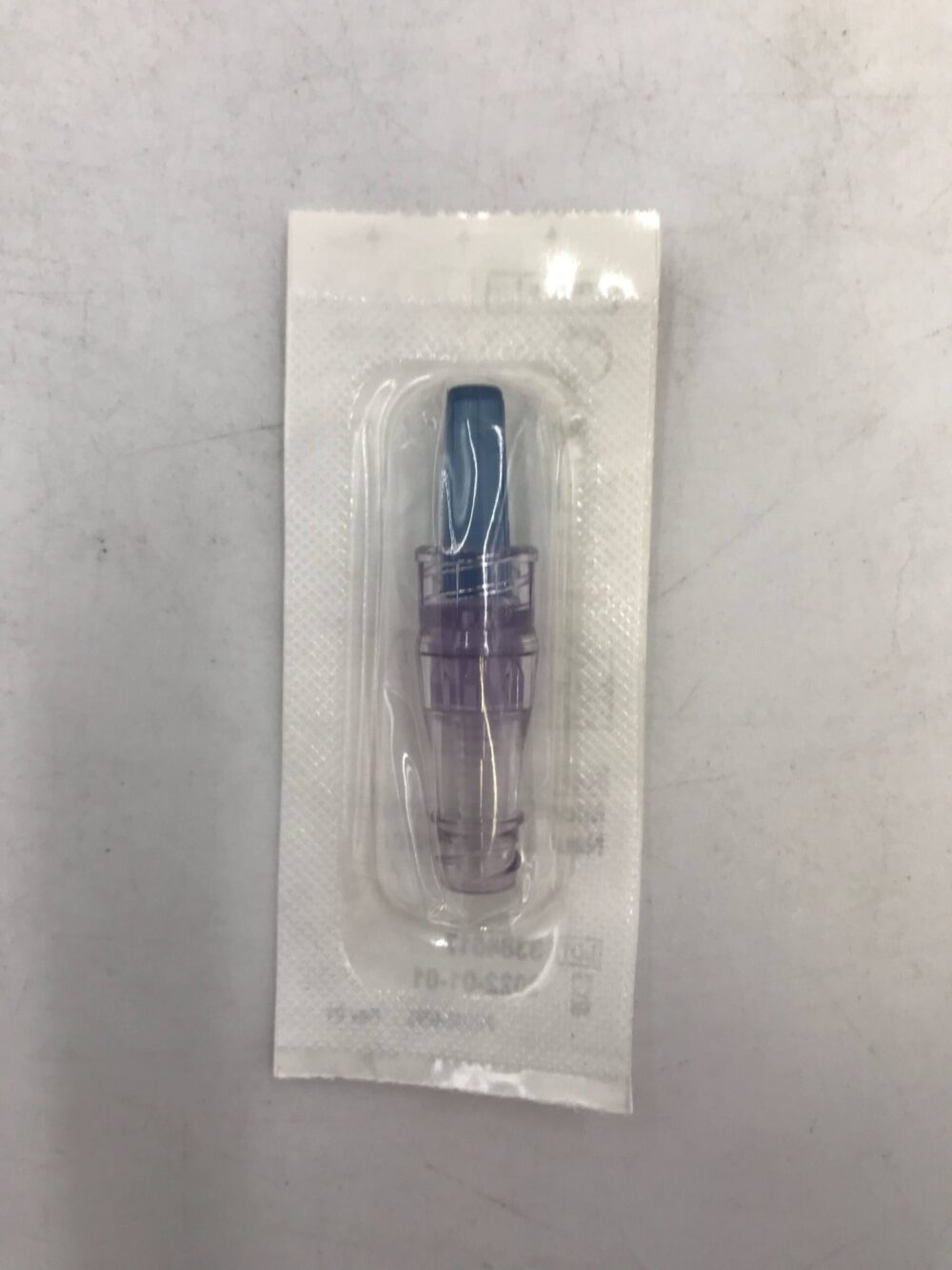 ICU MEDICAL MC100 MicroClave Clear Neutral Connector (46/Bag)(X) – GB ...