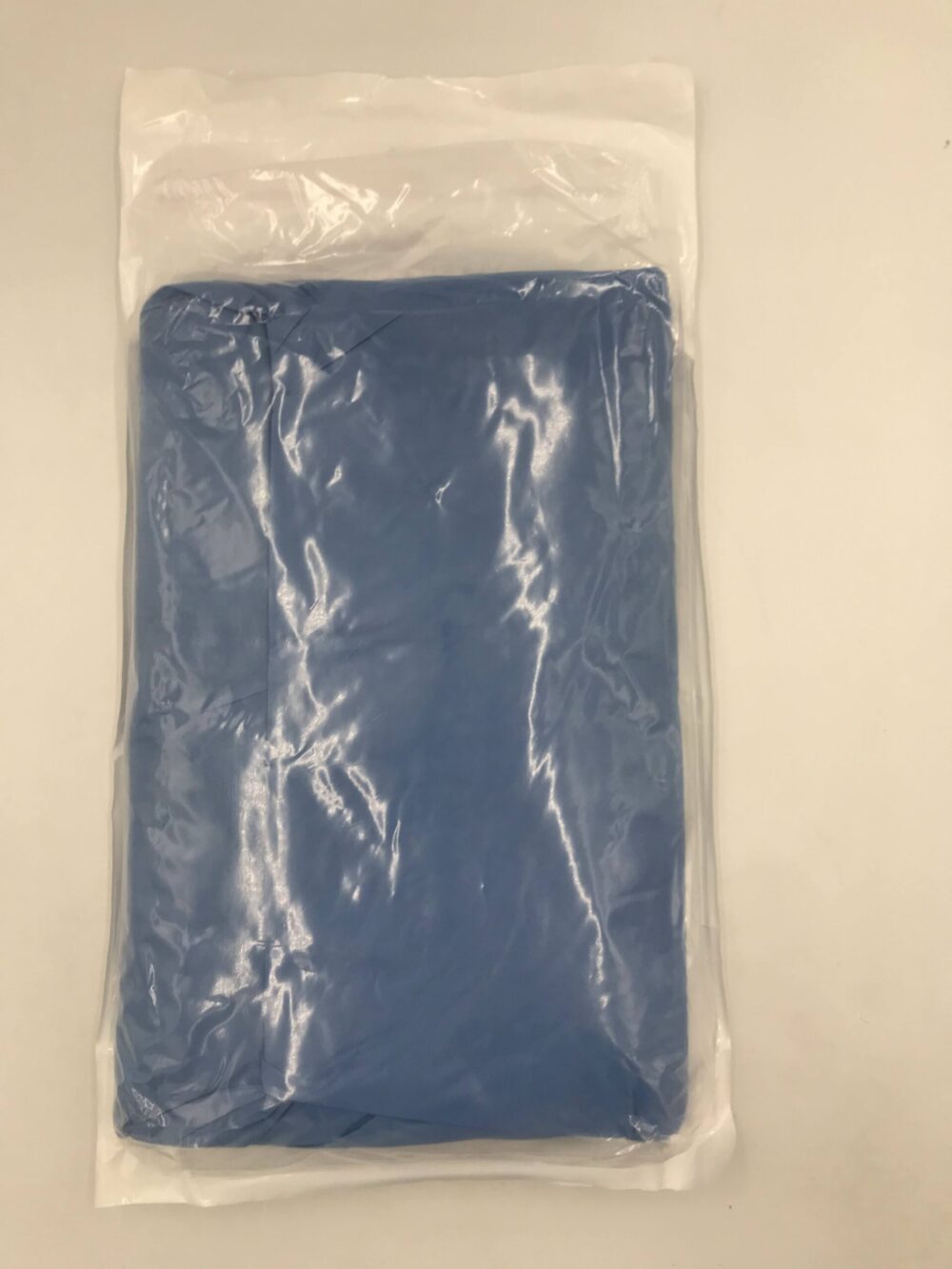 CARDINAL HEALTH 29427 Convertors Tiburon Hand Drape AAMI Level 4, 77in ...