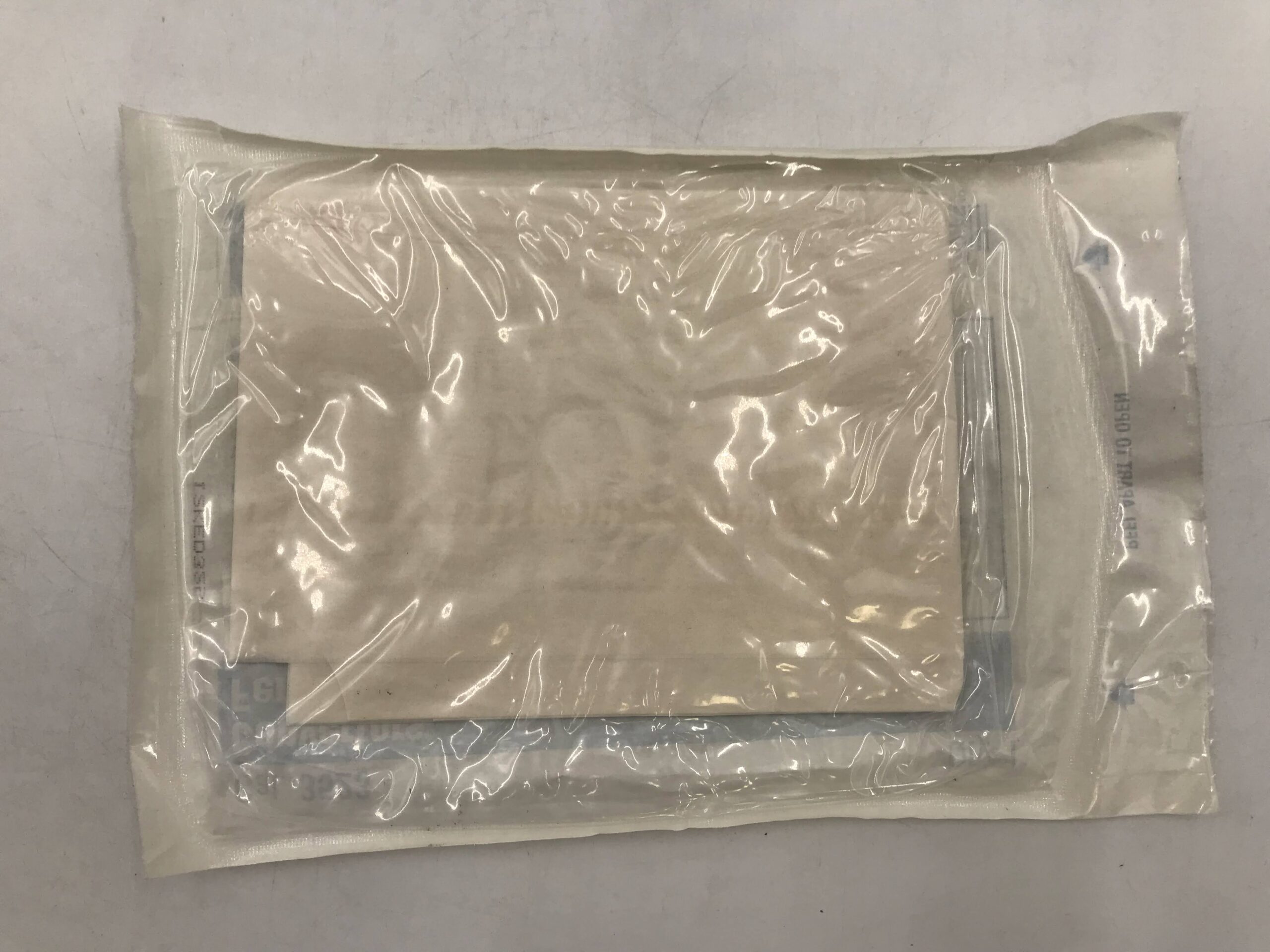 CARDINAL HEALTH 3523 Convertors Fenestrated Polylined Towel 18x25.5in ...