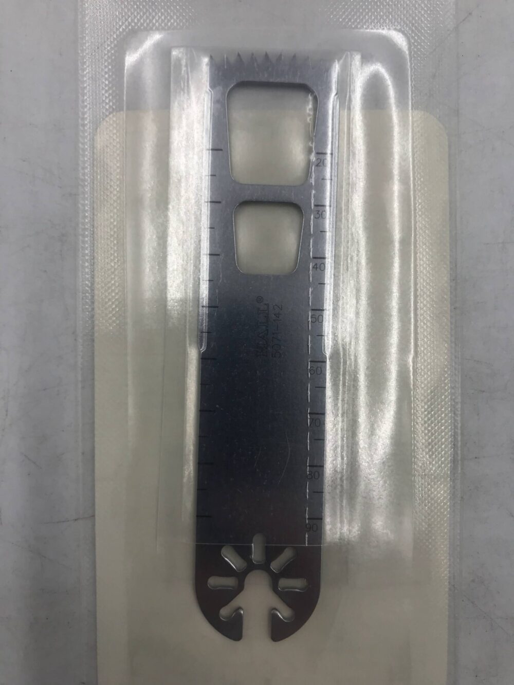 ConMed 5071-142 Oscillator Blade ME-92 Coated 25.4 x 90 x 1.2mm (0.047 ...