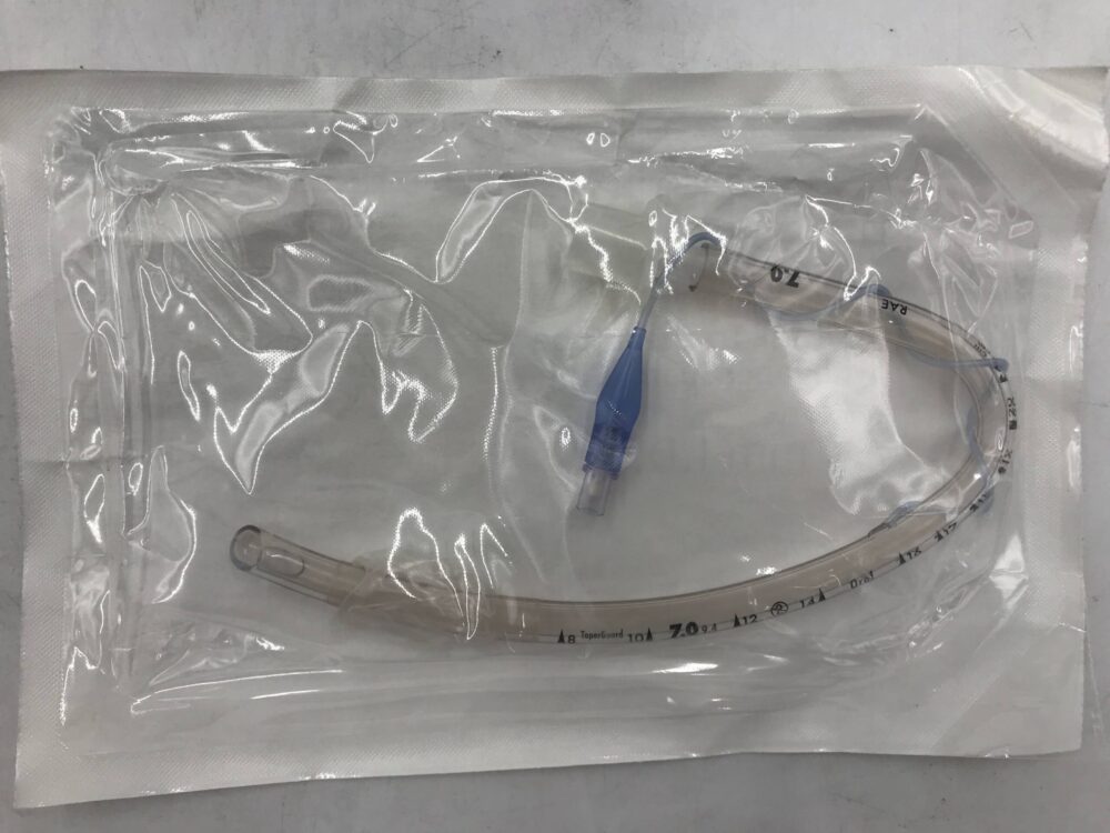 Covidien 76270 Shiley Oral RAE Tracheal Tube with TaperGuard Cuff ...